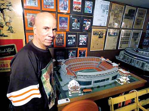 Youngstown Browns fan among final three to join Hall of Fans | News ...